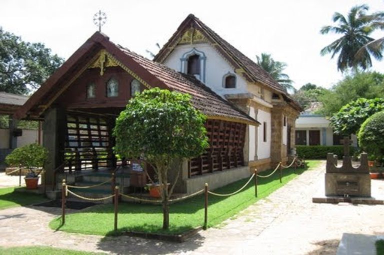 Church in Kerela-St.George Orthodox Syrian Church Kadamattom – Holiday ...
