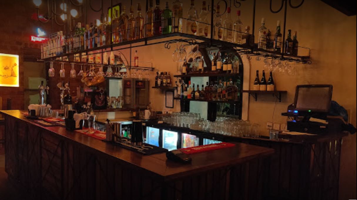 Top 10 Pubs/Bars in Panjim for Wonderful Nightlife - Holiday Landmark