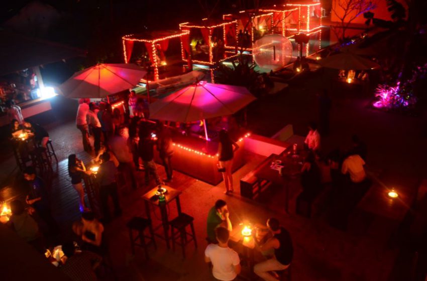 8 Best Pubs/Bars In North Goa For Wonderful Nightlife - Holiday Landmark