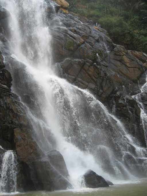 Meenmutty Waterfall in Wayanad, Kerala | Keralaorbit